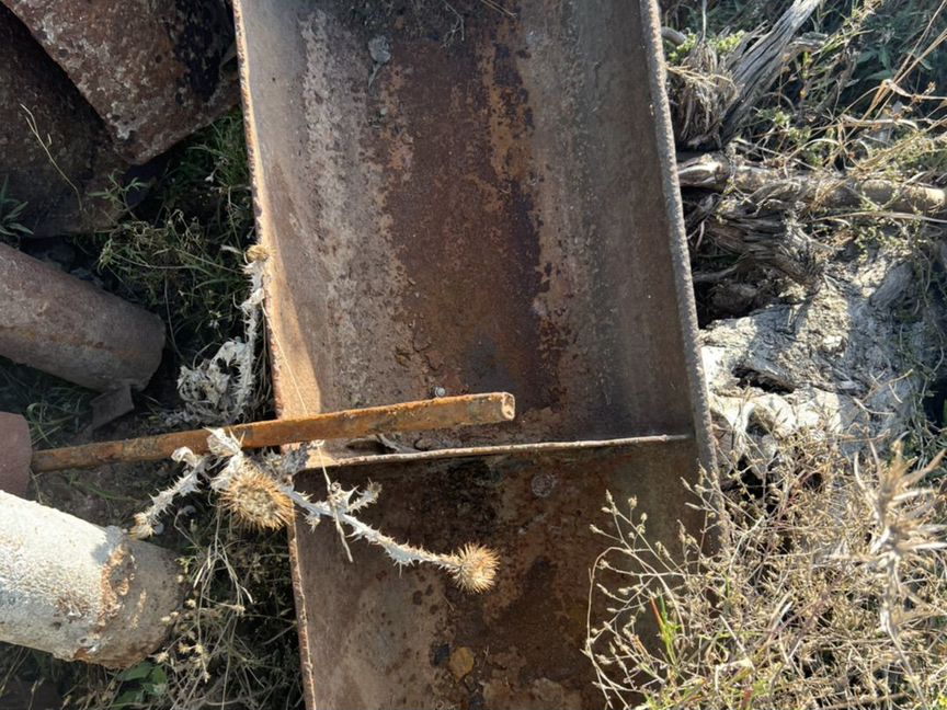 Поилки,кормушки для овец,свиней,крс