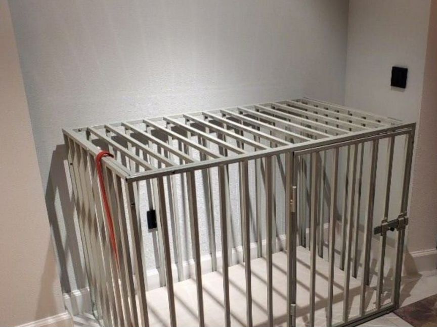 Усиленная клетка для собак металлическая