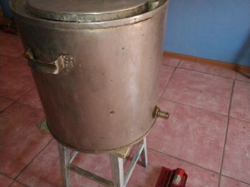 Воскотопка и дырокол