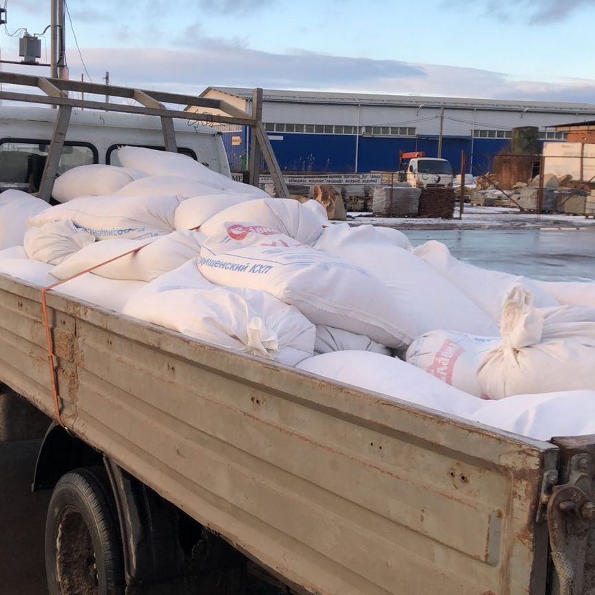 Ячмень/пшеница/кукуруза в мешках