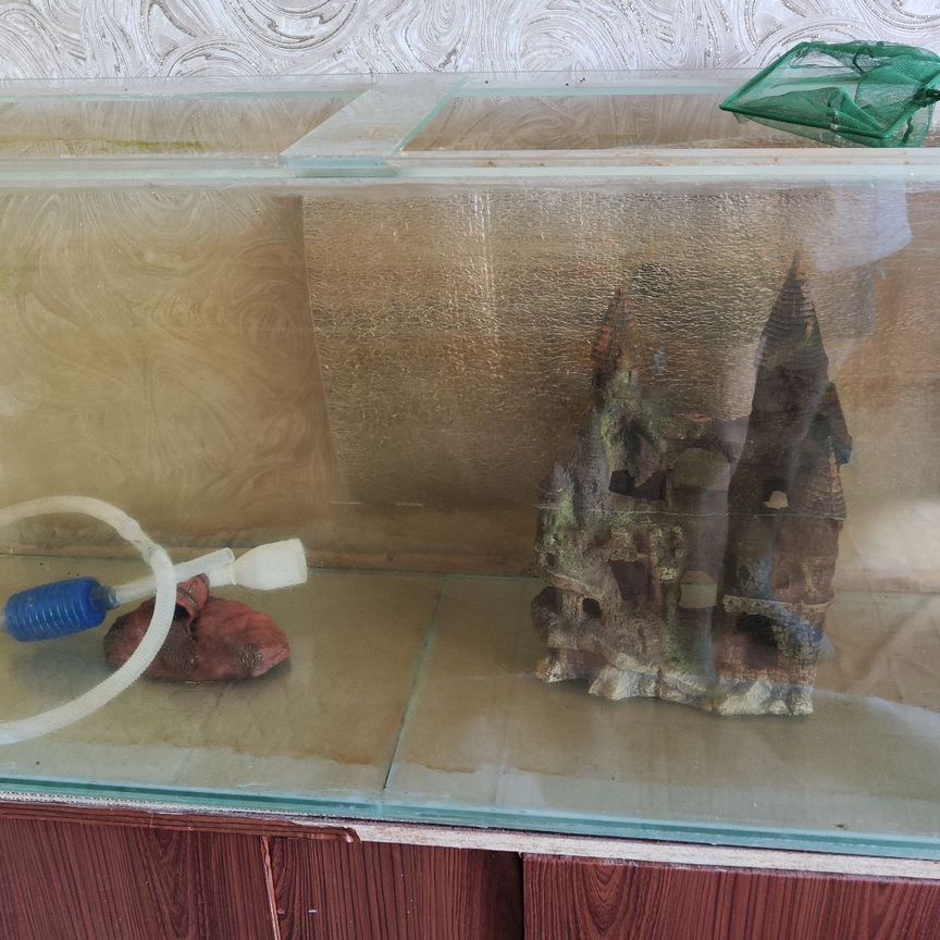 Аквариум с тумбой