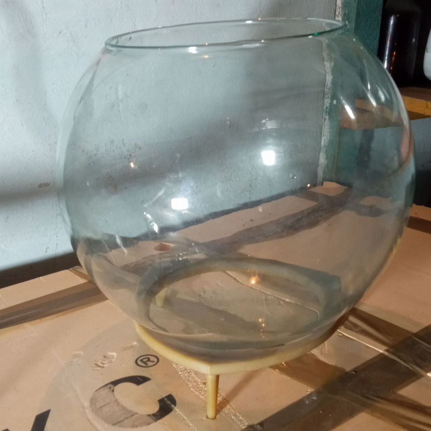 Аквариум шаровый с подставкой