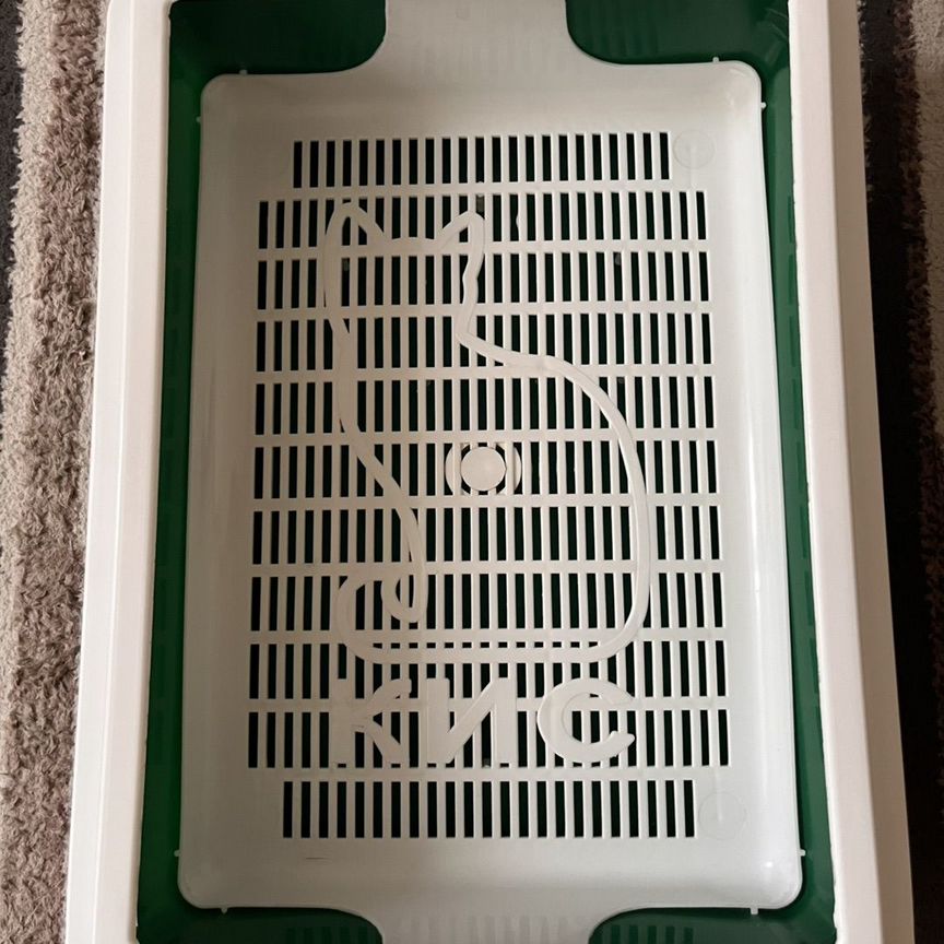 Лоток и миски для животных б/у