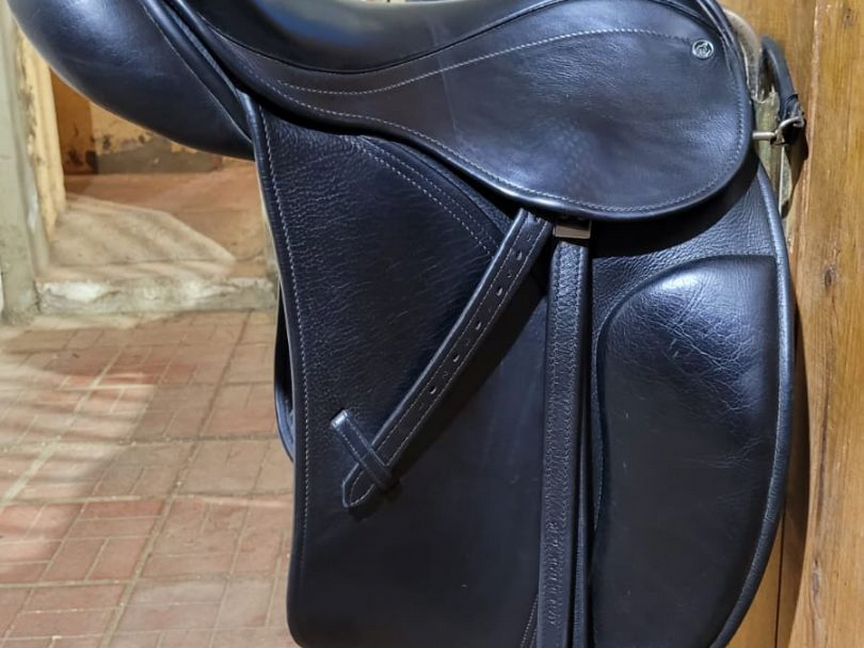 Седло выездковое County Connection 16.5 M