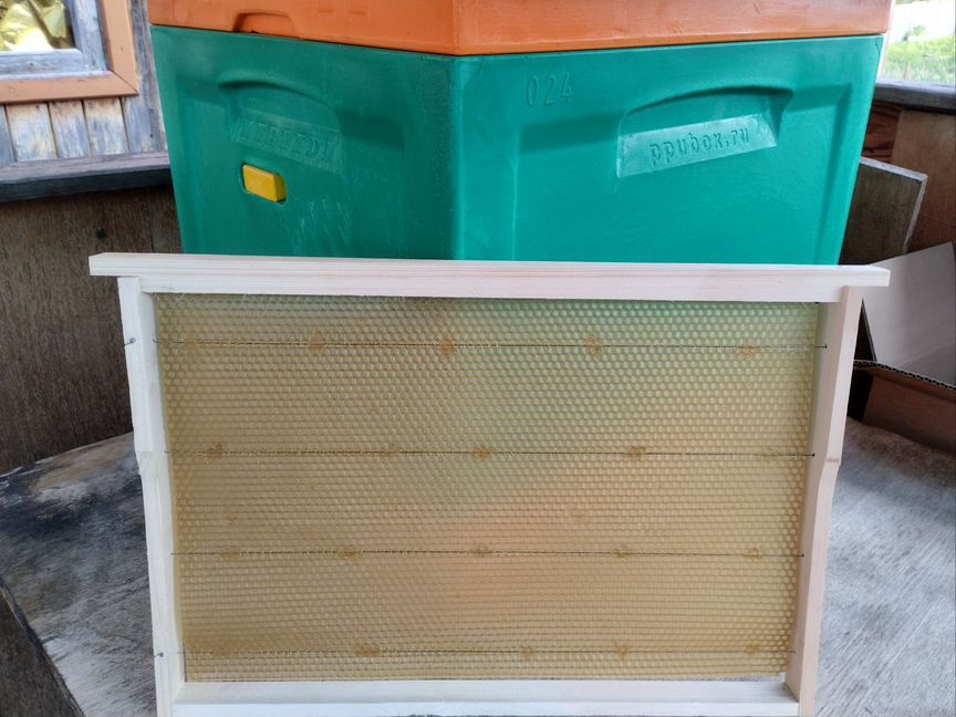 Рамки с вощиной