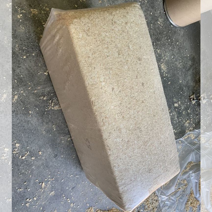 Опил сухой в тюках