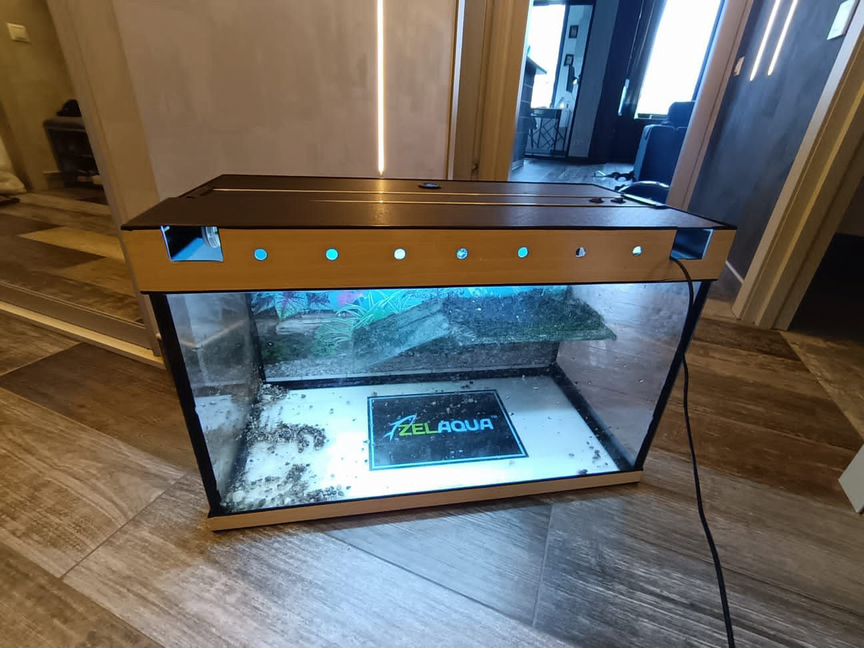 Аквариум, террариум с мостиком для черепах