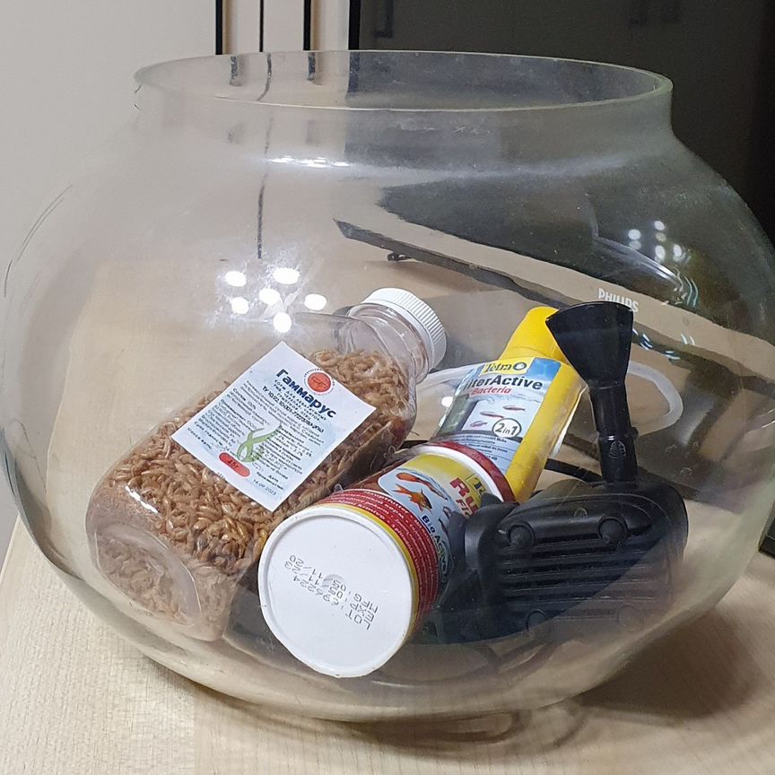 Круглый аквариум с фильтром