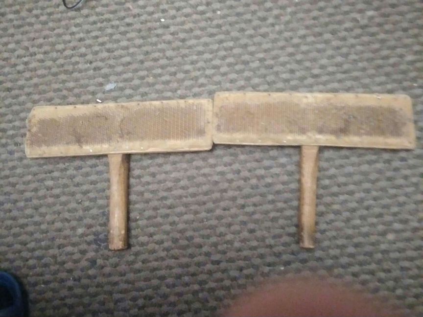 Для расчески пуха ческа, щётка