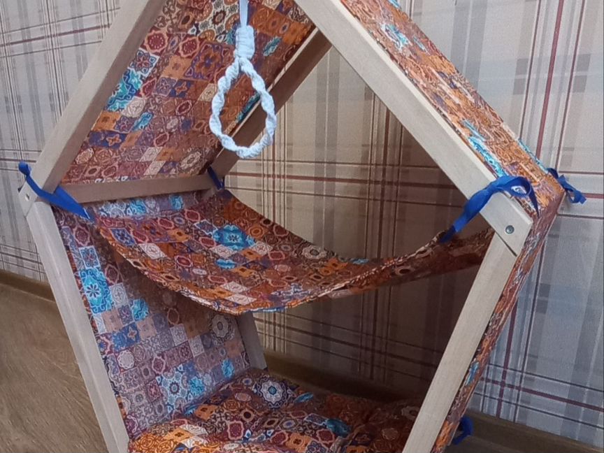 Лежанка для кошек