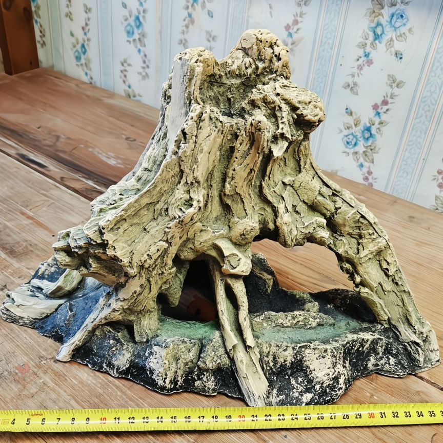 Коряга в аквариум