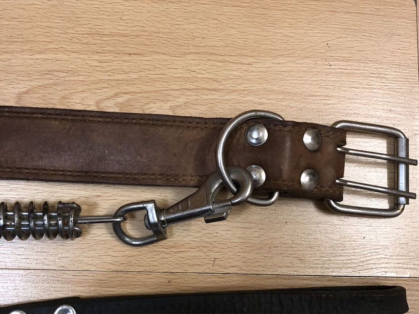 Кожанный ошейник с поводком и кожанным намордником