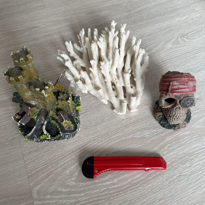 Декорации для аквариума и коралл