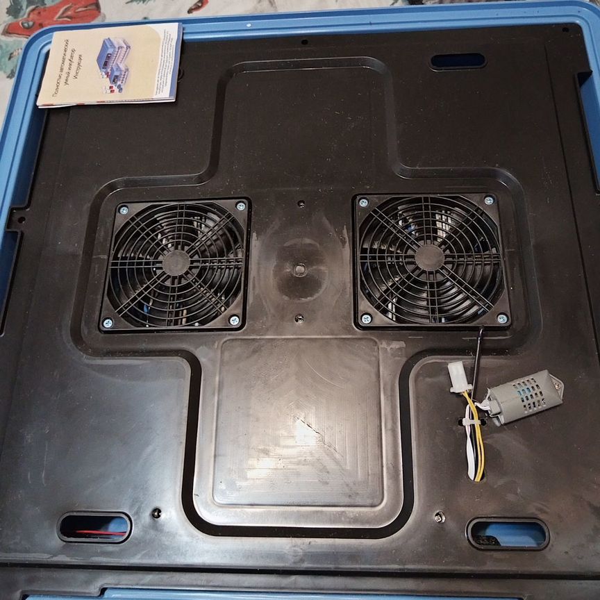 Инкубатор для яиц автоматический с переворотом на