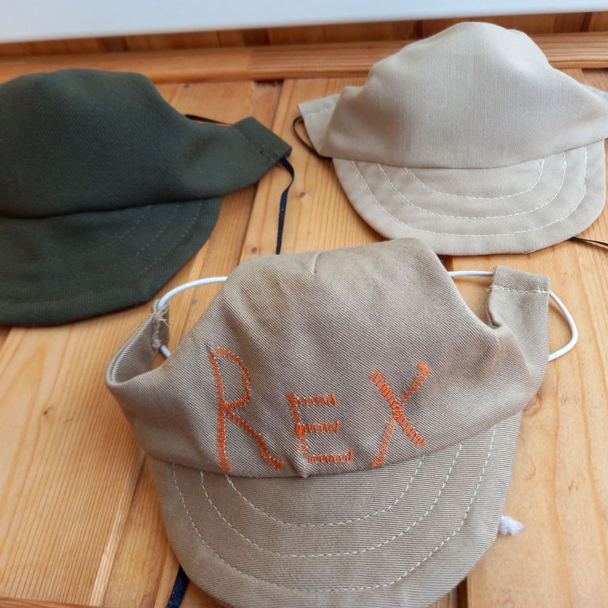 Кепки для маленьких собачек и котов