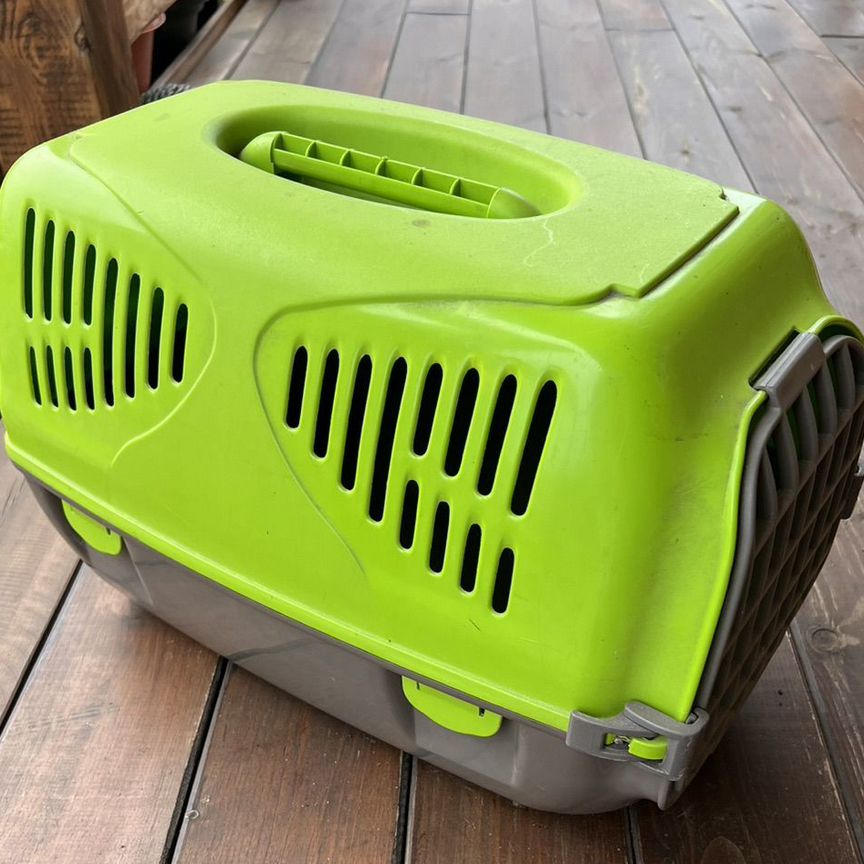 Переноска для кошек и собак пластиковая