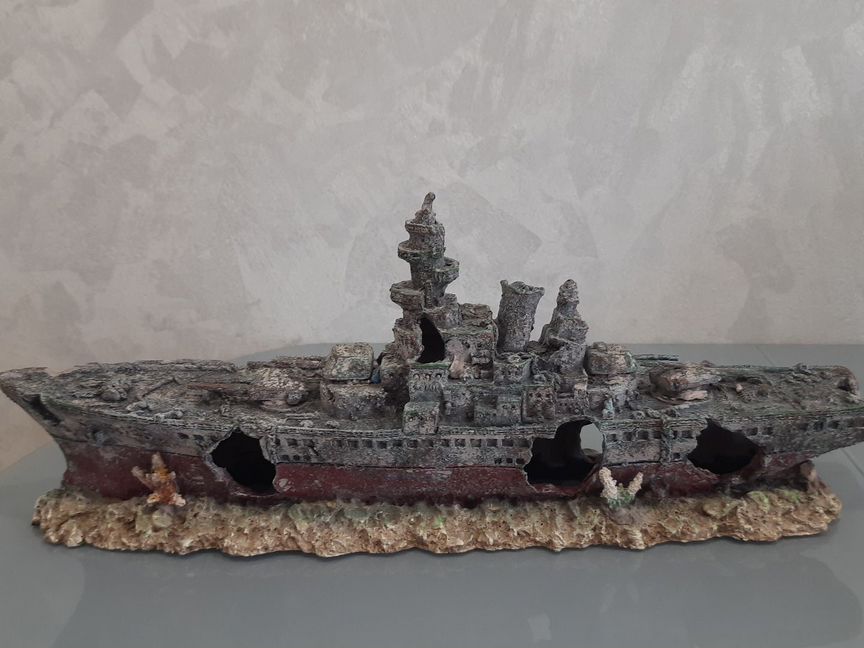 Корабль для аквариума