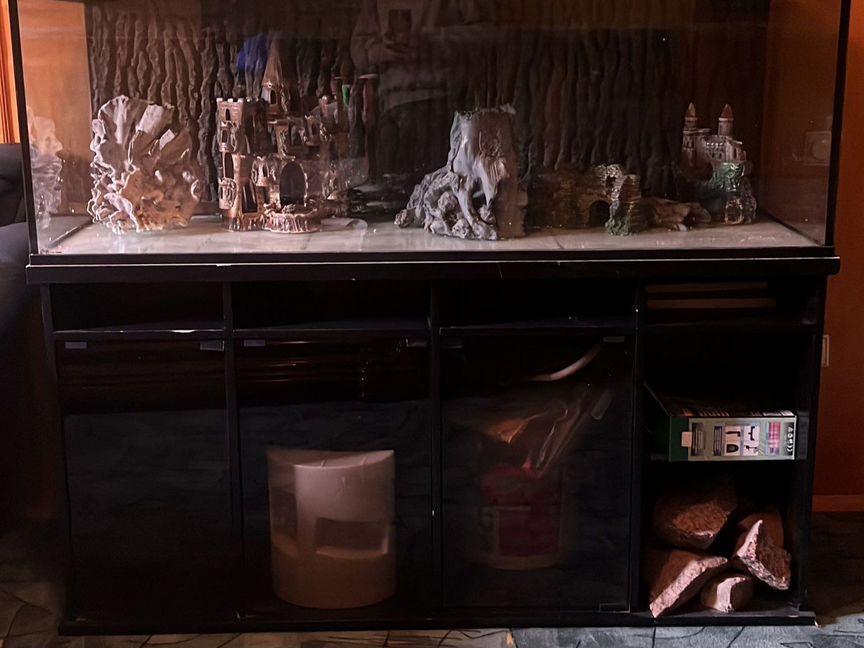 Аквариум с тумбой 300 литров