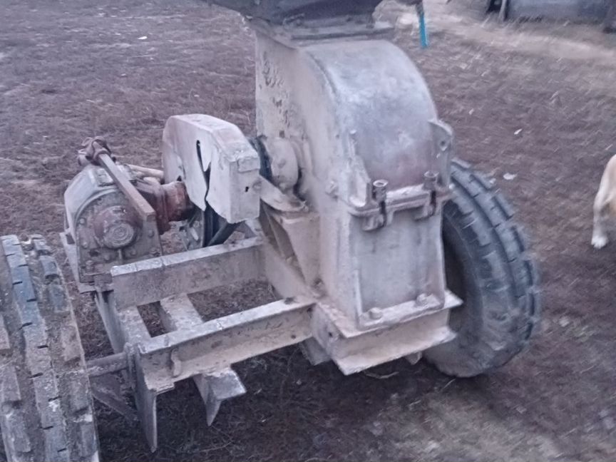 Зернодробилка