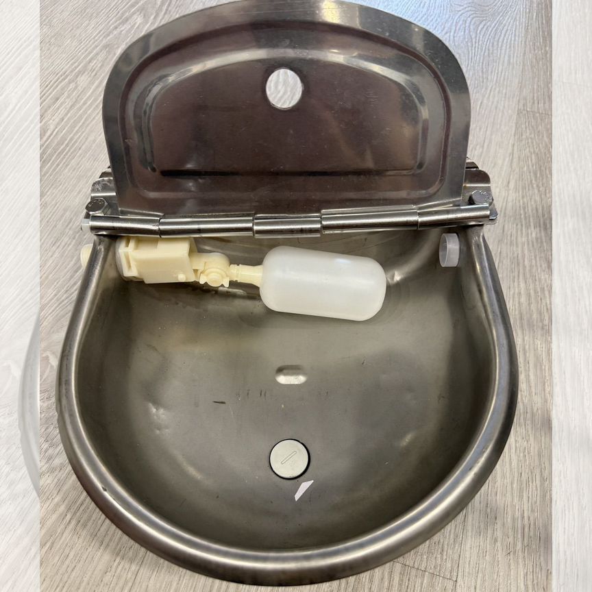 Поилка для животных