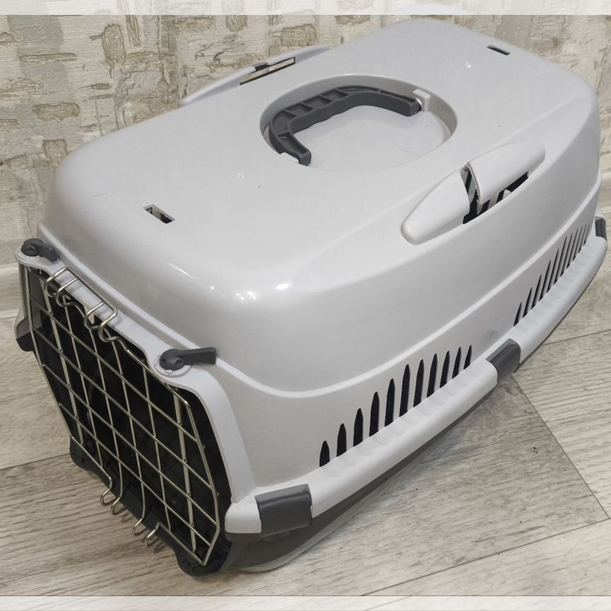 Переноска для кошек пластиковая бу