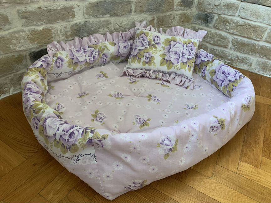 Красивая лежанка 60х50