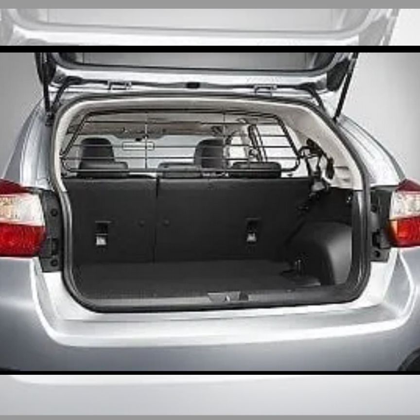 Защитная перегородка багажного отделения Subaru