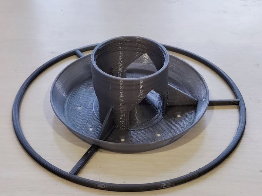 Кормушка для птиц на 5л бутылку