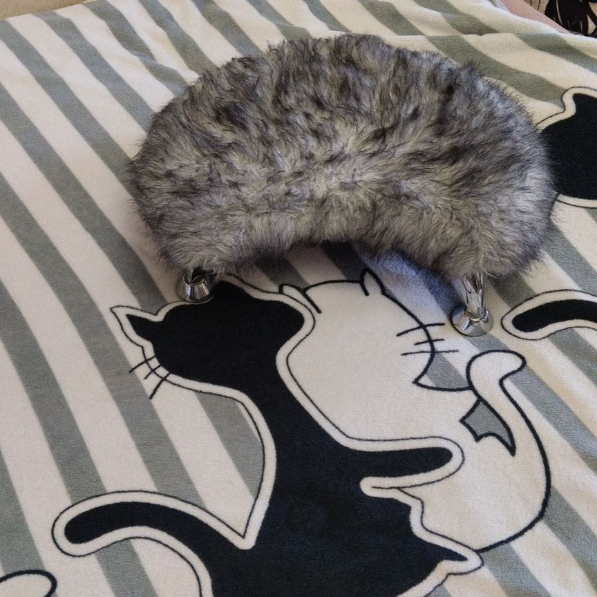 Лежанка или подставка, для собачки