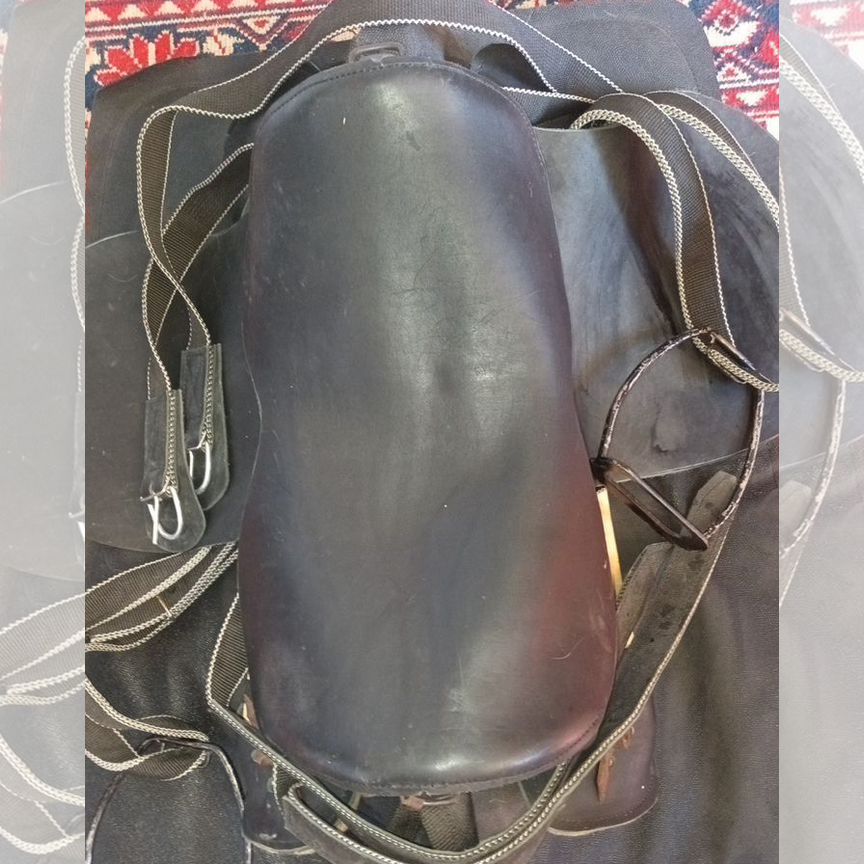 Продам седло для лошади