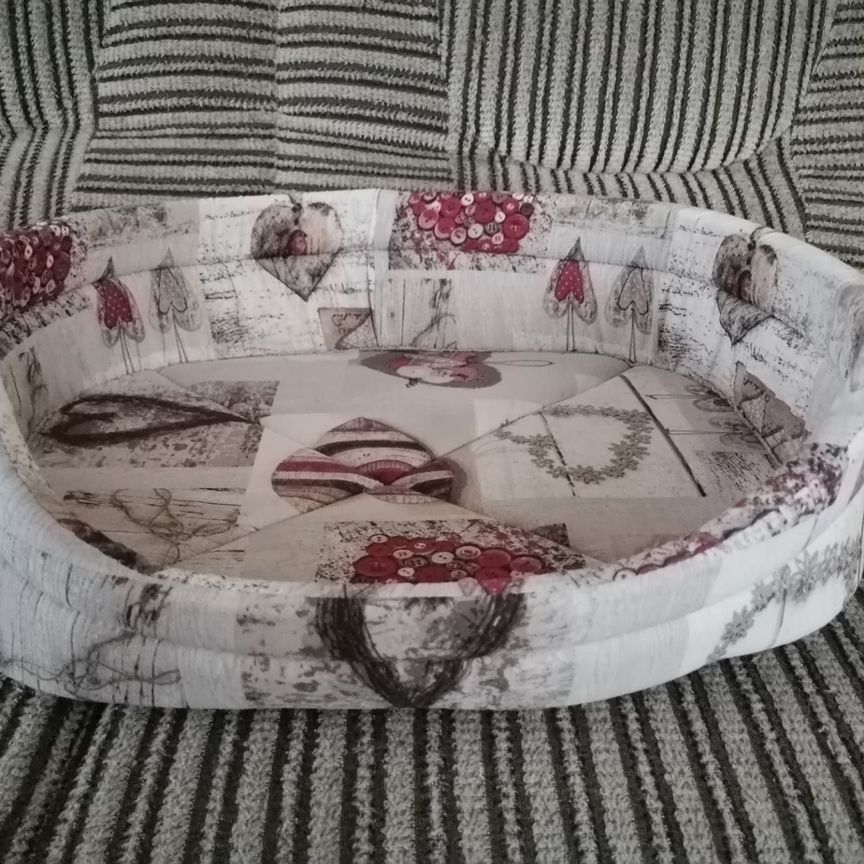 Кошачья лежанка, новая