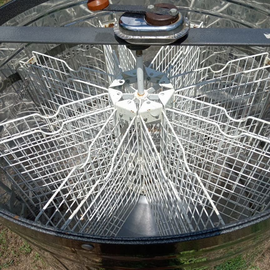 Медогонка 8 рамочная