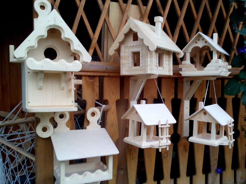 Кормушка для птиц, скворечник, бельчатник