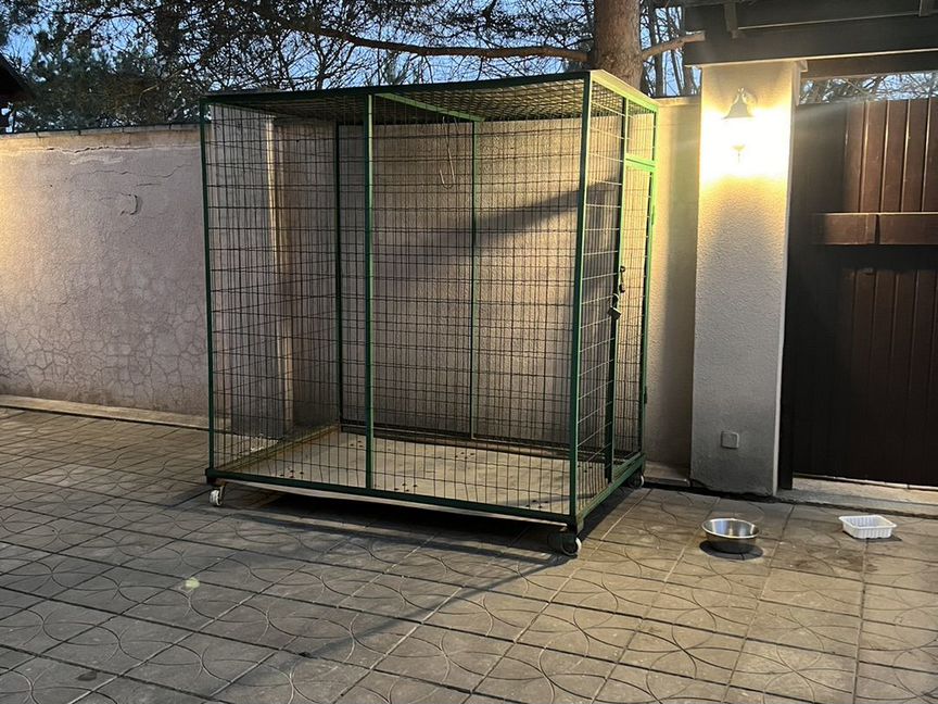 Клетка вольер для крупных птиц и животных