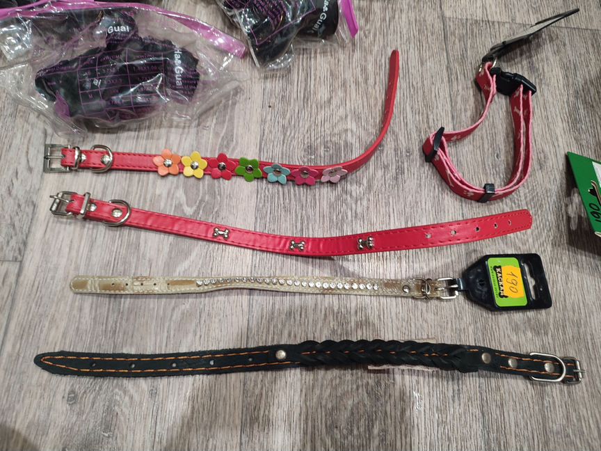 Ошейники и поводки для собак