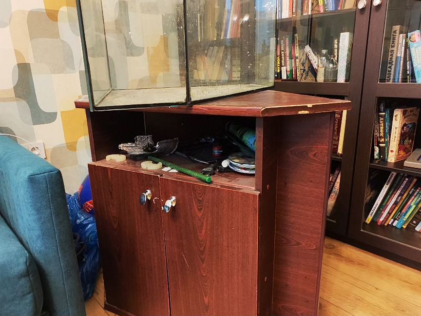 Аквариум угловой 112 литров