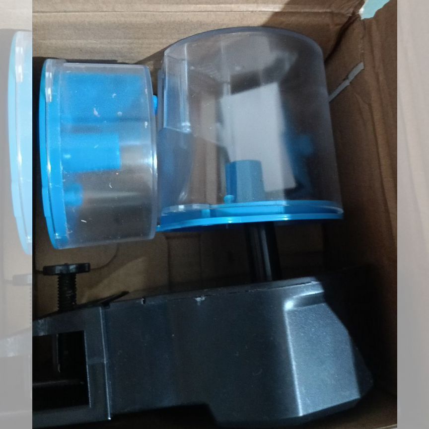 Автоматическая кормушка для аквариума