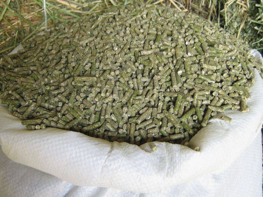 Корм для крс, птиц и других животных