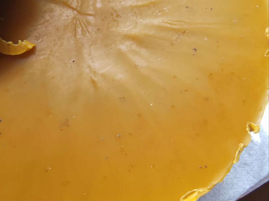 Воск пчелиный