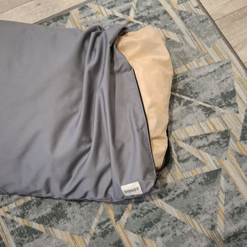 Лежанка для собак