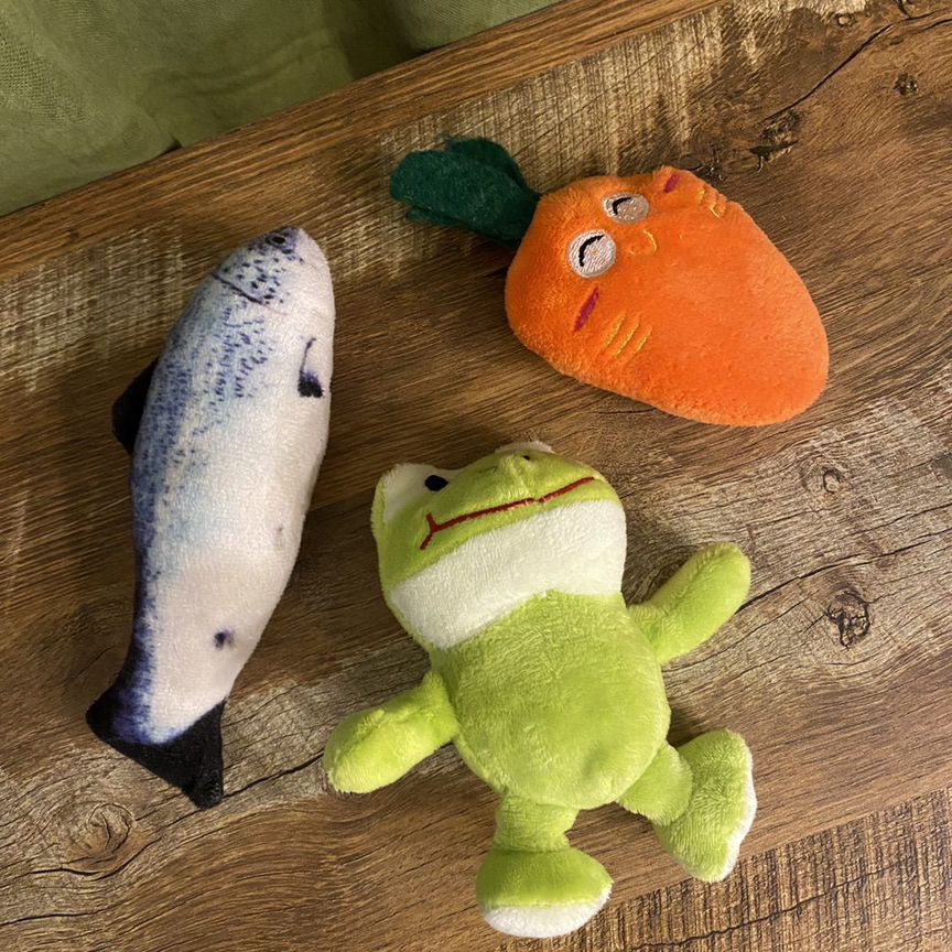 Игрушки для собак и кошек
