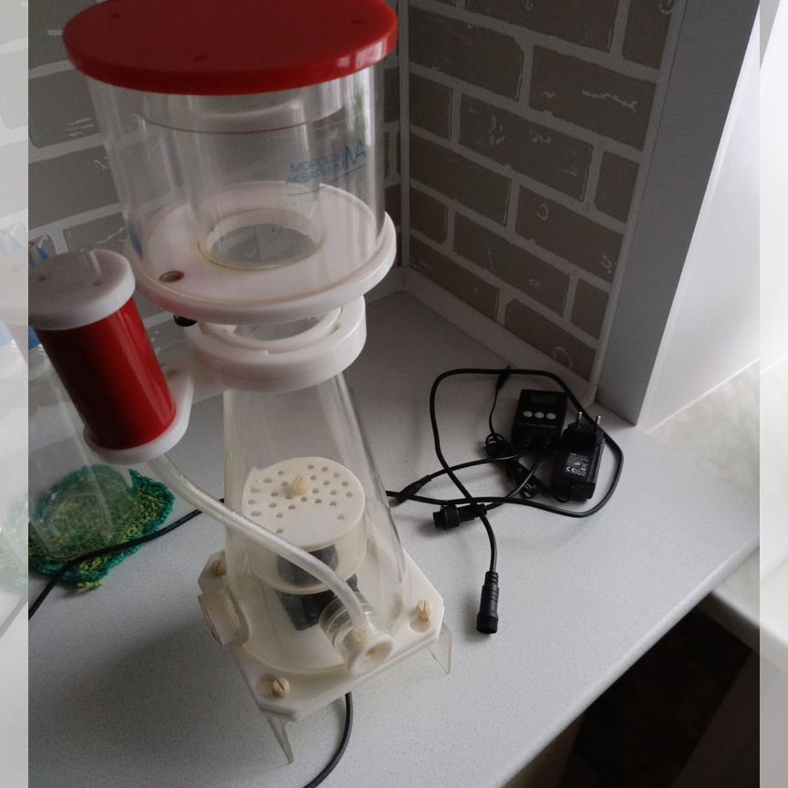 Скиммер, пенник для морского аквариума