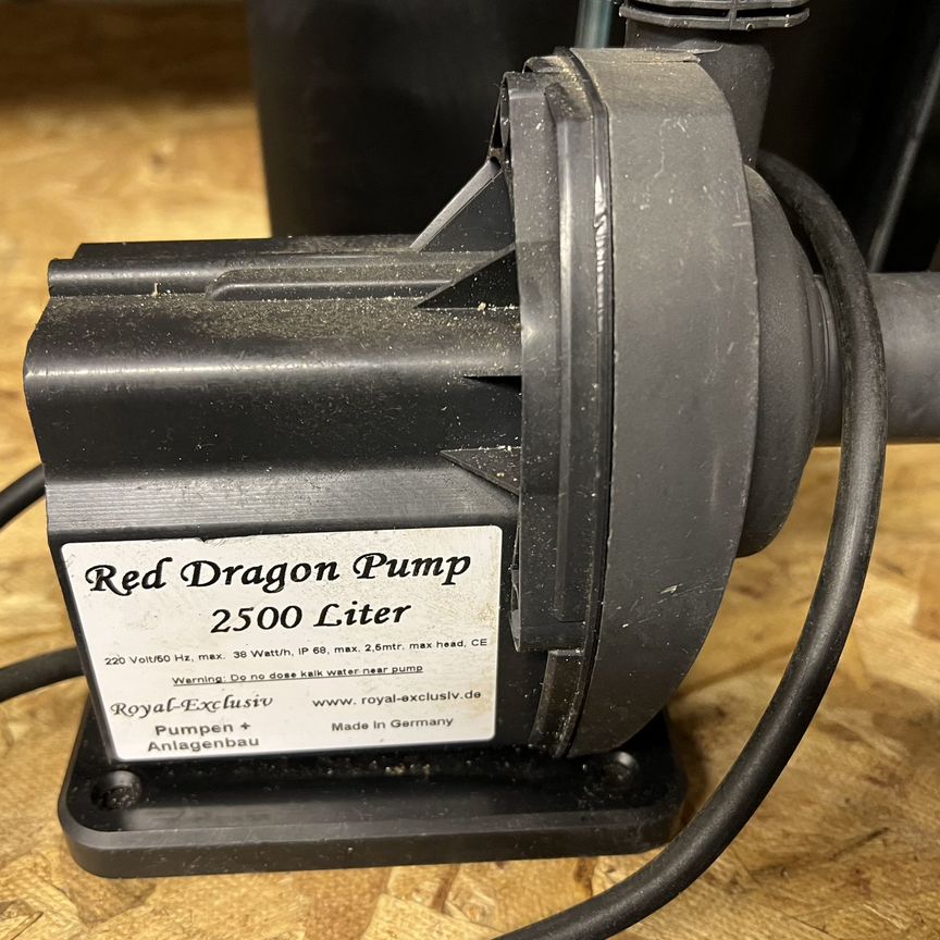 Помпа универсальная Red Dragon Pump 2500 Liter