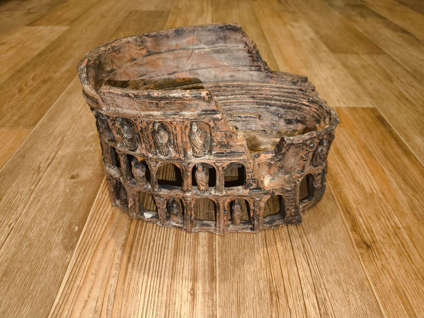 Декоративный грот колизей для аквариума