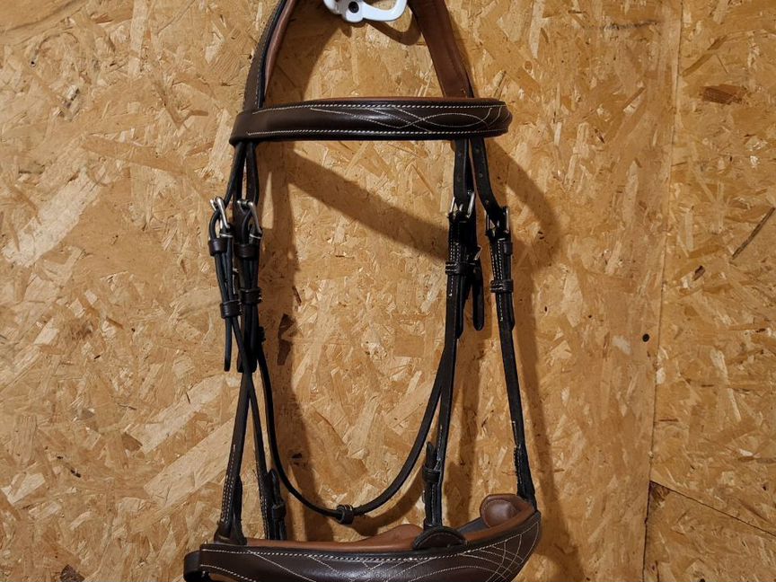 Уздечка для лошади
