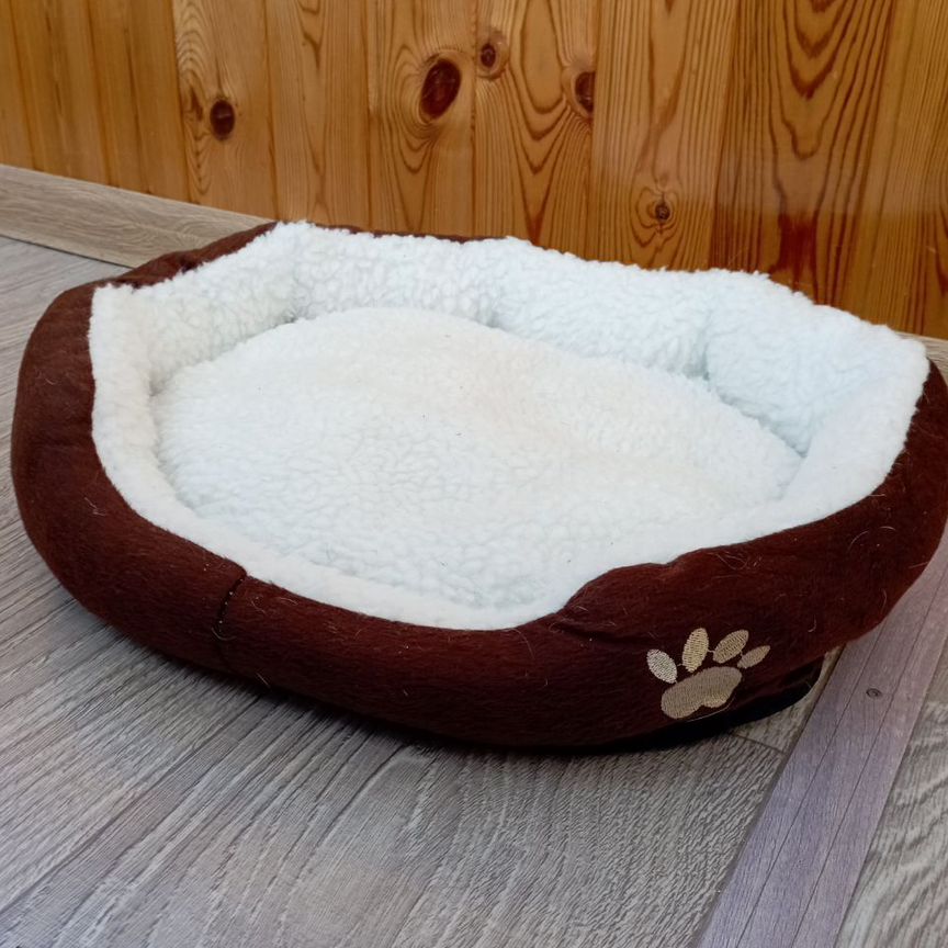 Лежанки для собак и кошек