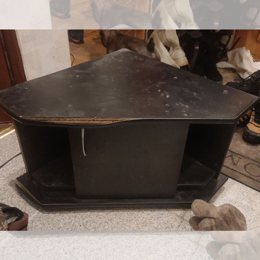 Аквариум угловой 200 литров с тумбой