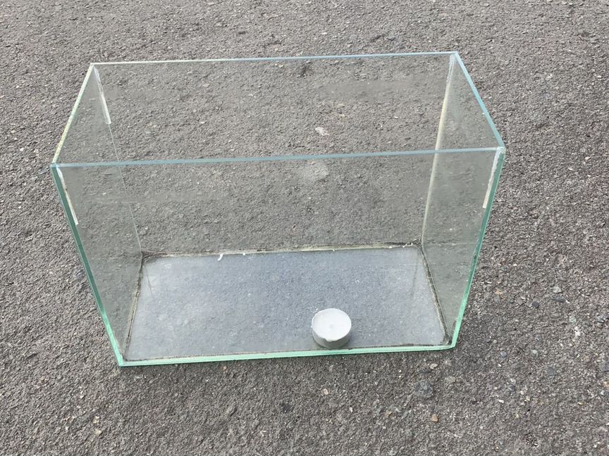 Аквариум ведро воды входит