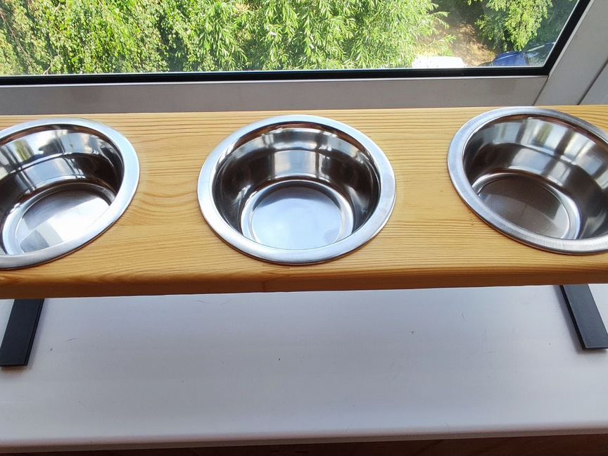 Миска для животных на подставке 400мл новые