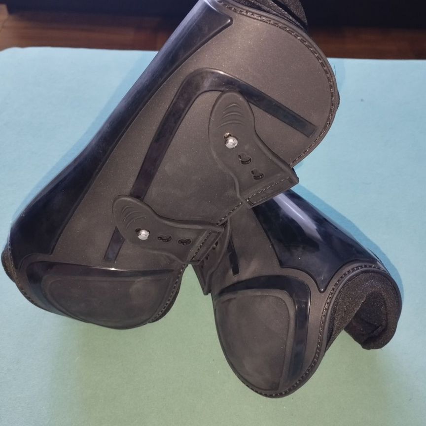 Ногавки для лошади передние